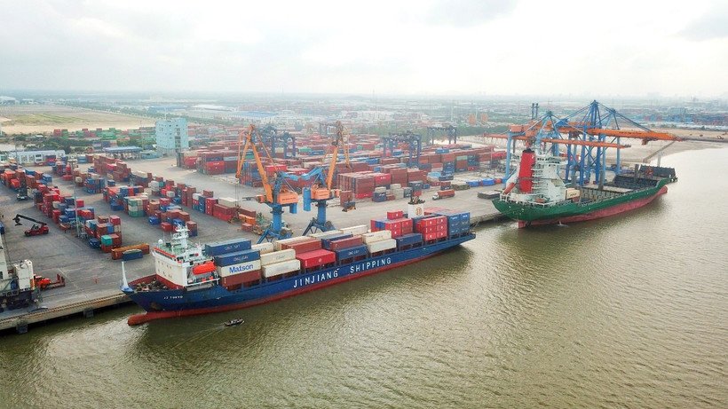 VIMC invests heavily in deep-water ports and transshipments, expanding ...